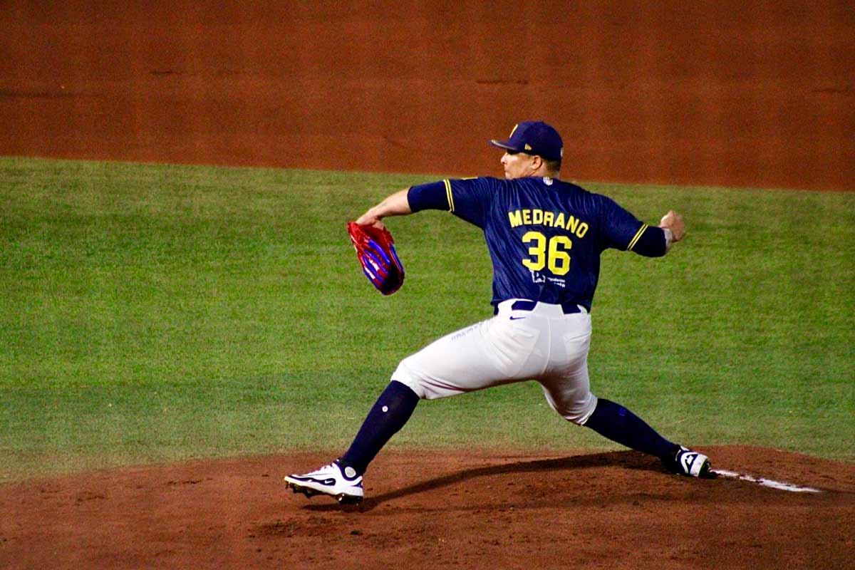 Béisbol: Rieleros remonta y vence 11-8 a Toros de Tijuana - Agssports