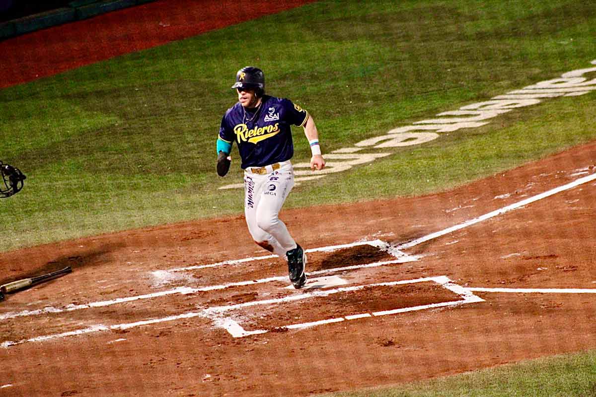 Béisbol: Rieleros remonta y vence 11-8 a Toros de Tijuana - Agssports